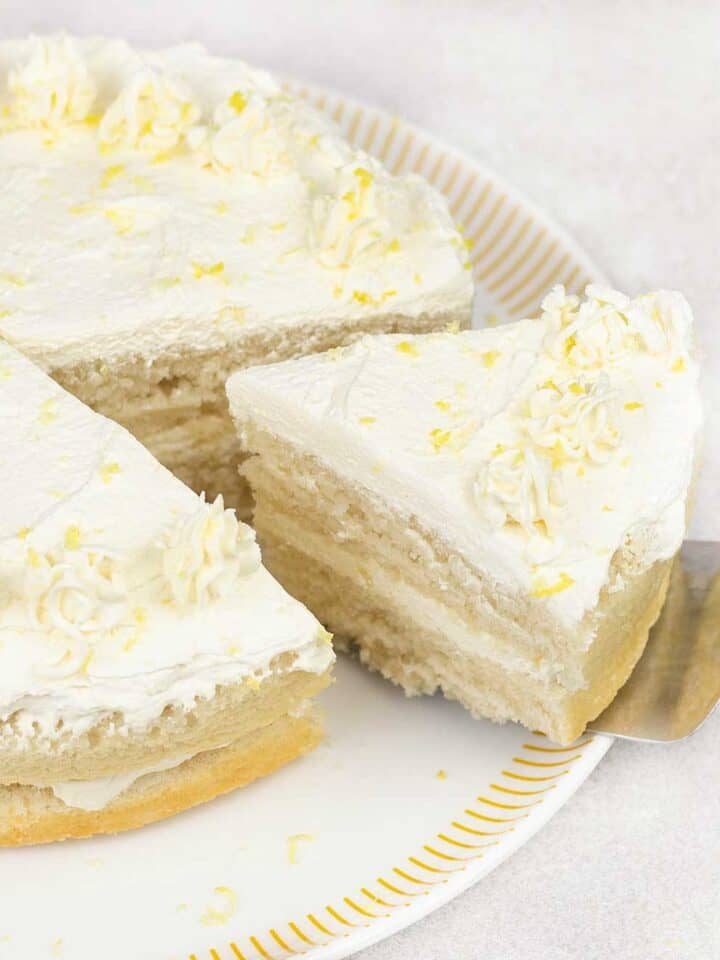 Strawberry Sponge Cake - Healthy Life Trainer