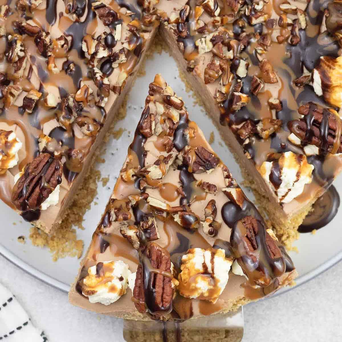 Chocolate Turtle Pie Recipe (No Bake) - Healthy Life Trainer