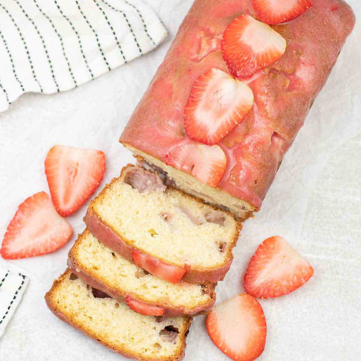 Strawberry Loaf Cake - Healthy Life Trainer