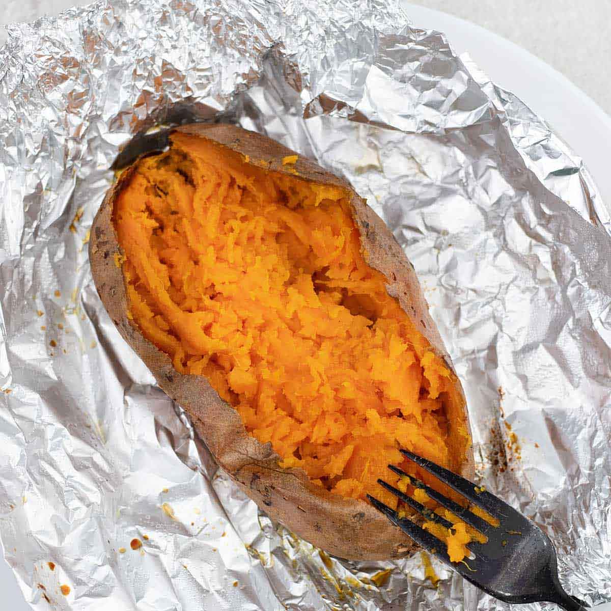How to Bake Sweet Potatoes in Foil