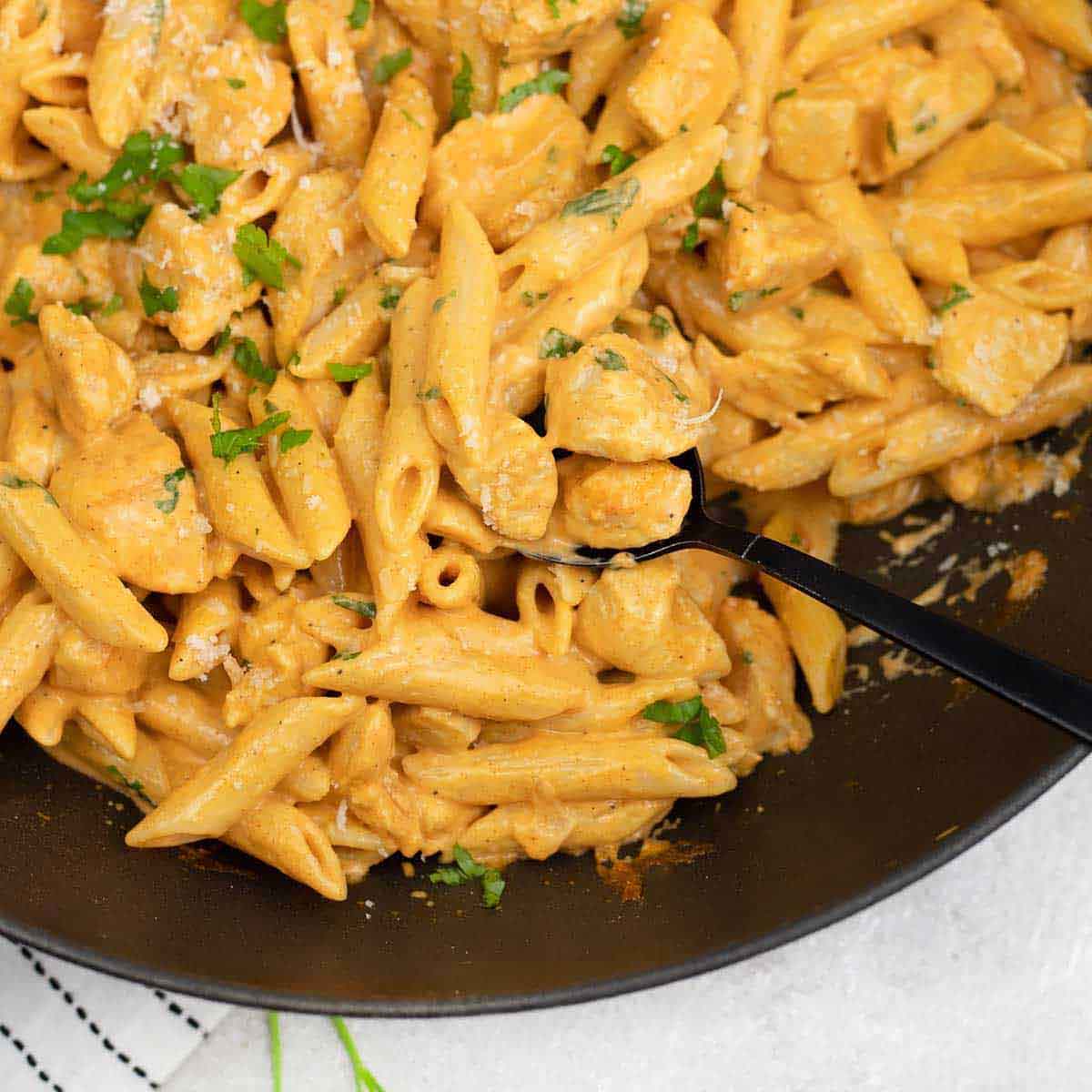 Creamy Paprika Chicken Pasta - Healthy Life Trainer